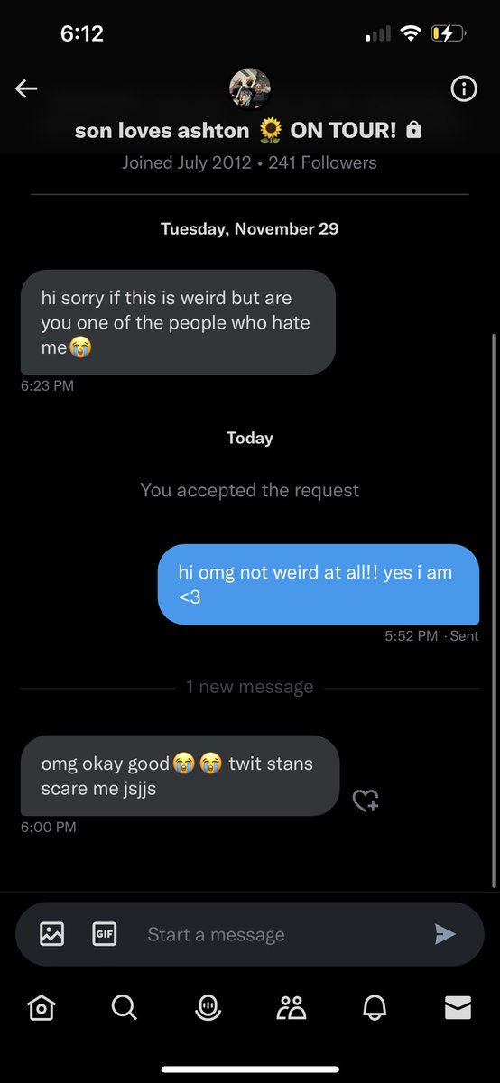 hoho on Twitter: "RT @michaelshazee: HELP IM SO CONFUSED DID U NOT READ WHAT I SAID😭😭😭"