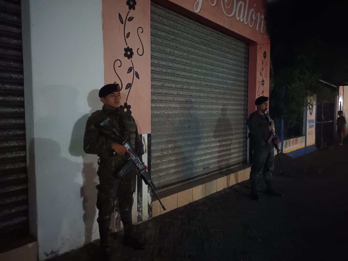 Ejército Guatemala on Twitter: "Brigada de Paracaidistas del #EjércitoGT realiza operaciones ...