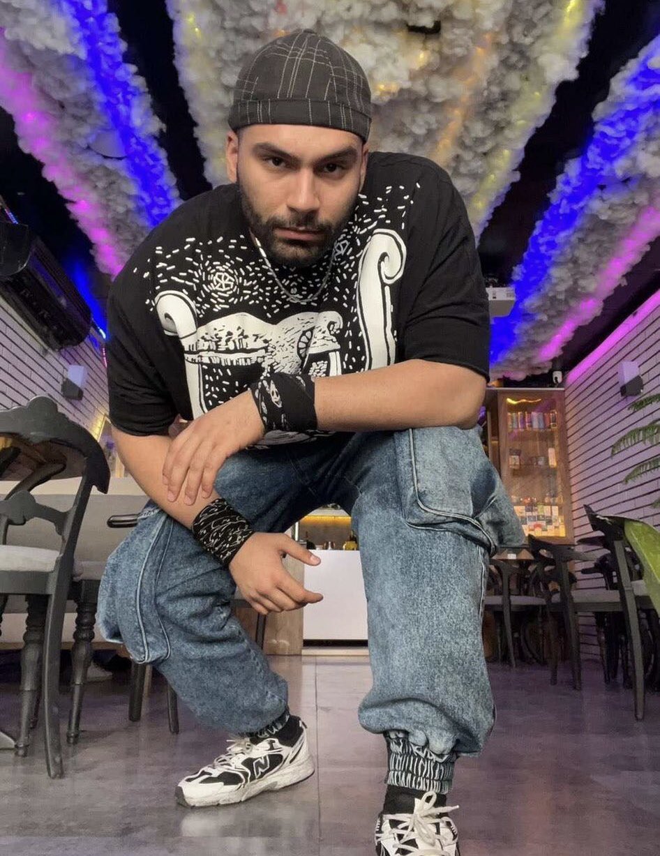 Mersen on Twitter: "امروز صبح #محسن_شکاری (۲۳ ساله) رو اعدام کردند. هنوز سه ماه هم از دستگیریش ...