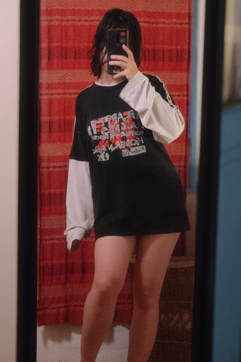 pettankochuu on Twitter: "Comfy night pettan always goes commando"