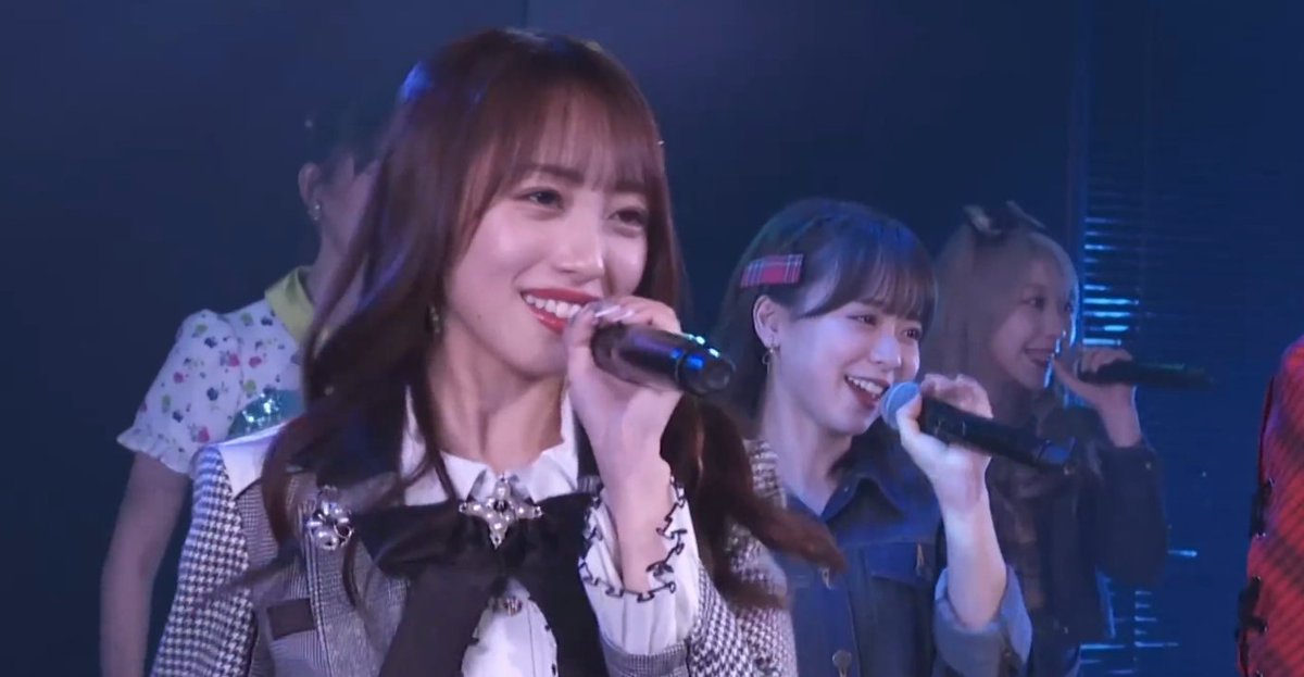 ⁴⁸ on Twitter: "[AKB48 Theater 17th Anniversary Performance] ♪ Sakura no Hanabiratachi #AKB17周年 ...