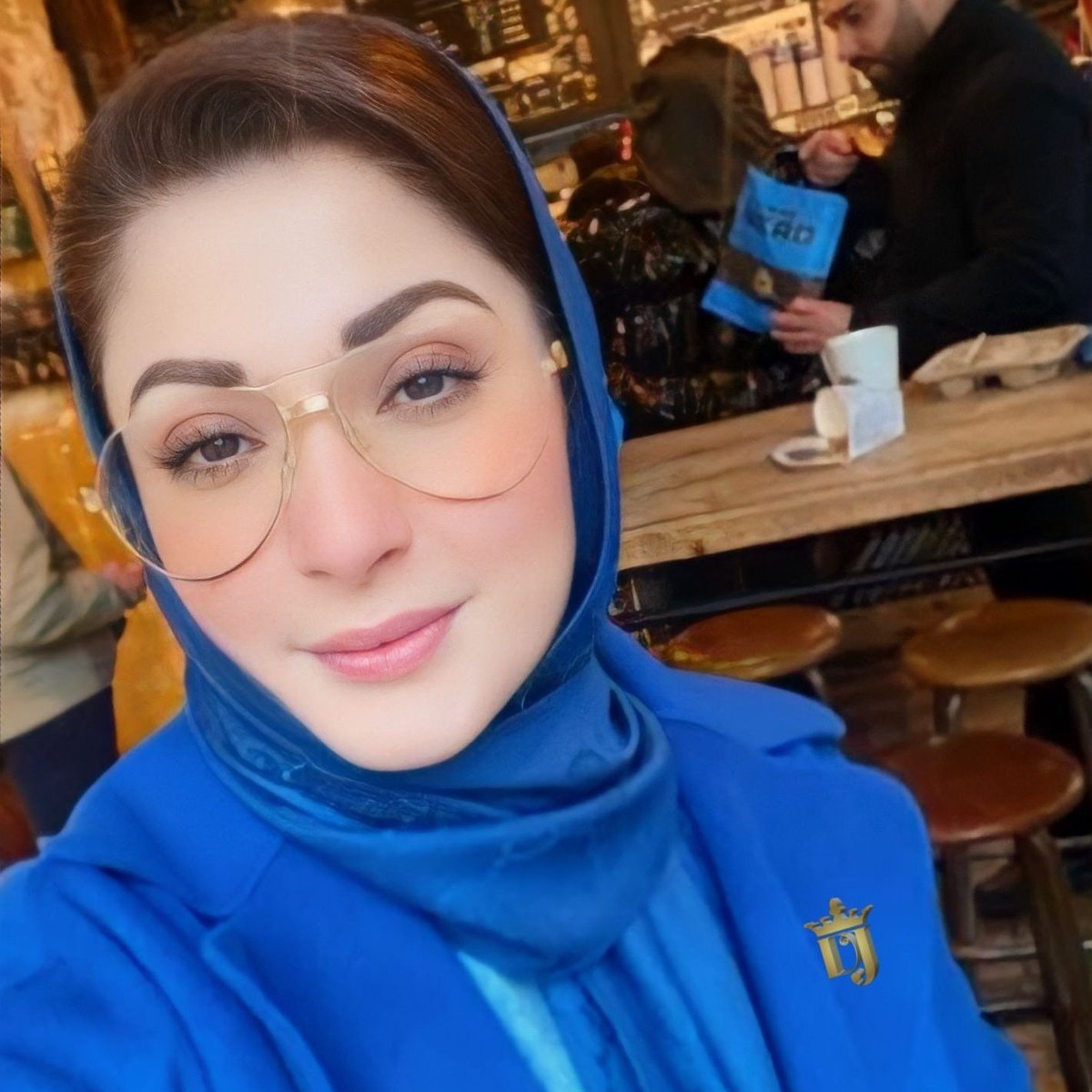 Adv. Mian Omer🇵🇰 on Twitter: " ️ for Khan 🔁 for Maryam"