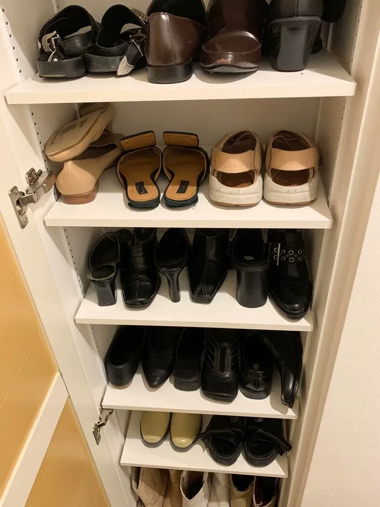 GINZA on Twitter: "【 #私と部屋 】デザイナーズ空間に溶け込むファッション＆ヴィンテージの魅力。アイテムの収納術も https://buff.ly/3ht15xo"