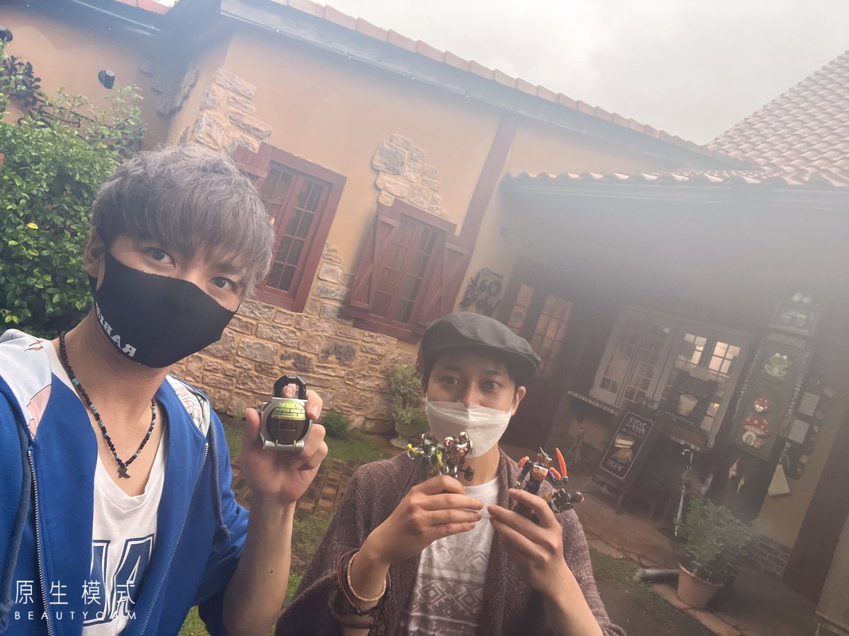 🦍ゆちゃぴっぴ🦍 On Twitter 7月 初めてあつきくんのいるgenicのライブ見てハマった思い出 カルさんとクスクシエとシャルモンのお店にも行ってきた!!!! 翌日チャラすけとデート