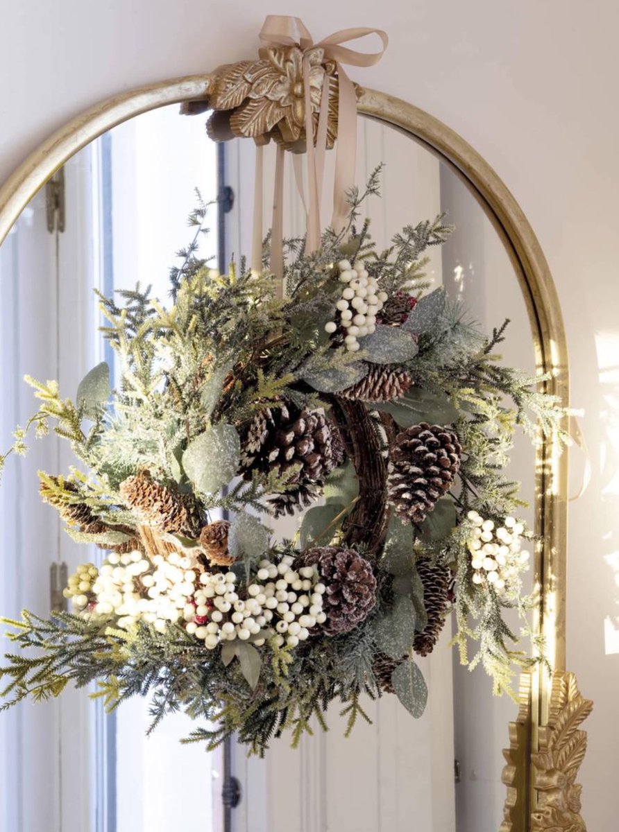 marthadebayle on Twitter: "Todas las coronas y guirnaldas naturales ¡se ...