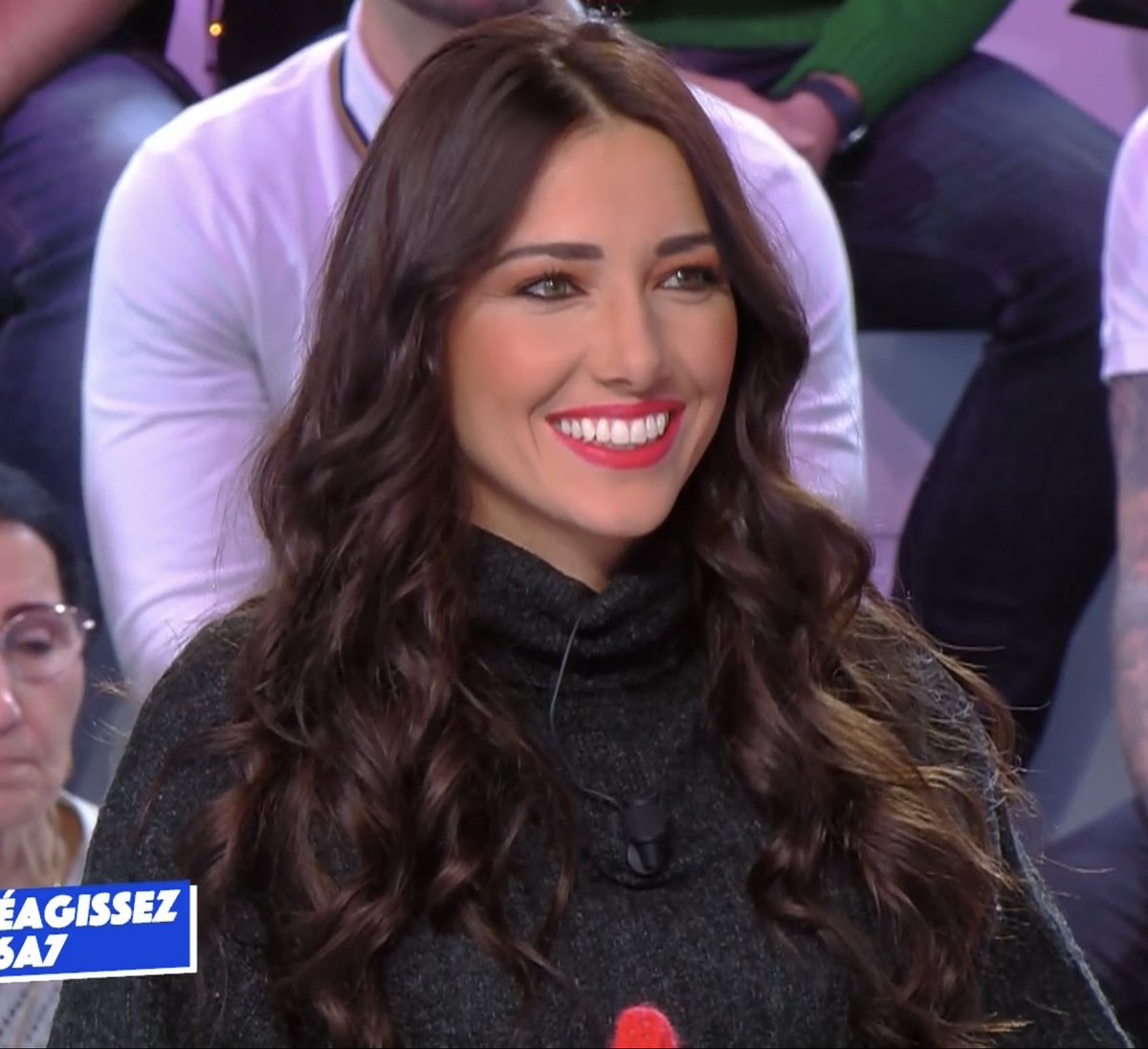 Animatrices & Célébrités 🇫🇷 on Twitter: "🎄 @WespiserD 🥰 #TPMP #6A7"