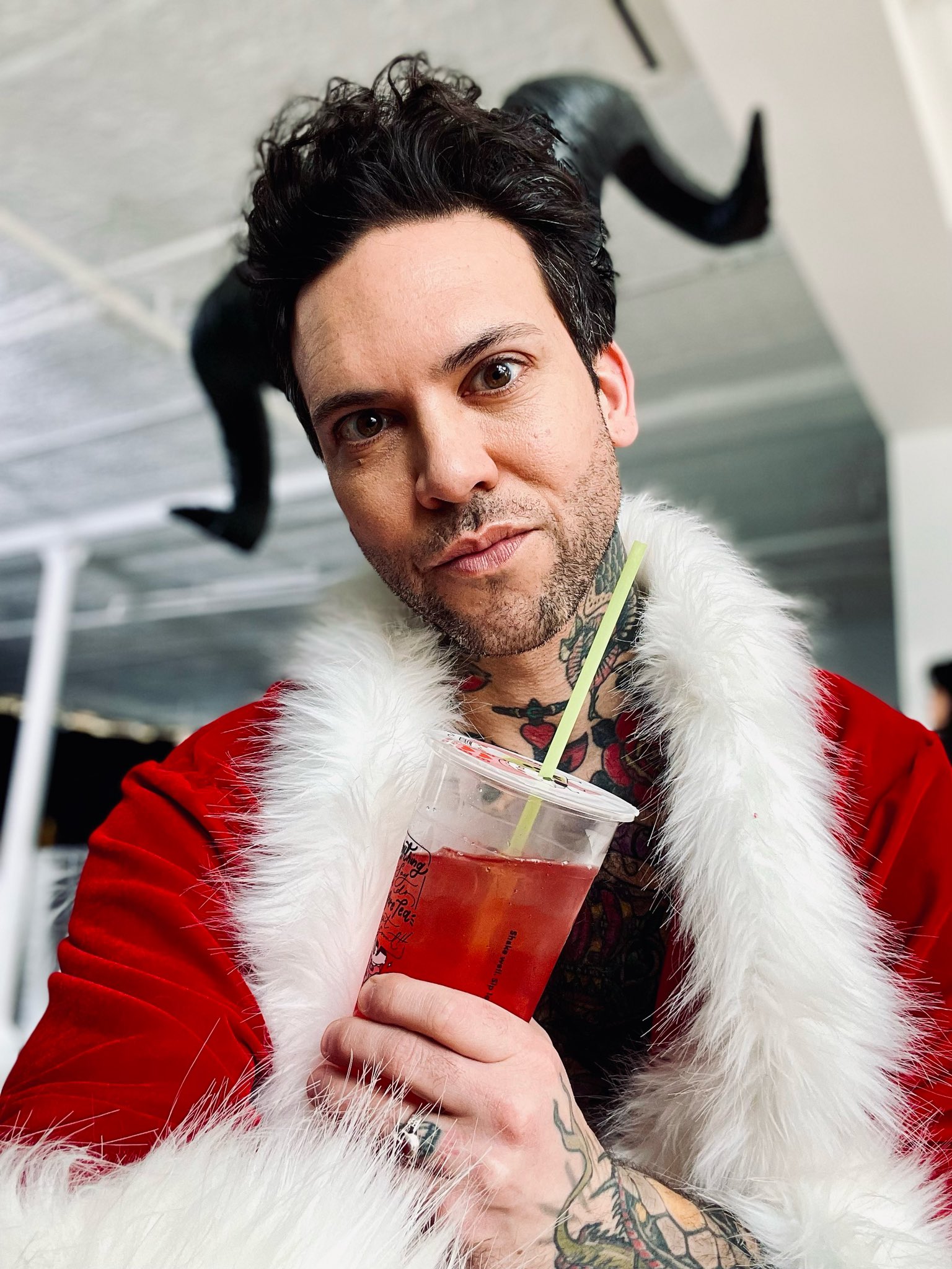 TW Pornstars - AARON. Twitter. Tis’ the season for ___?😈🎄🎅🏼. 7:36 PM ...