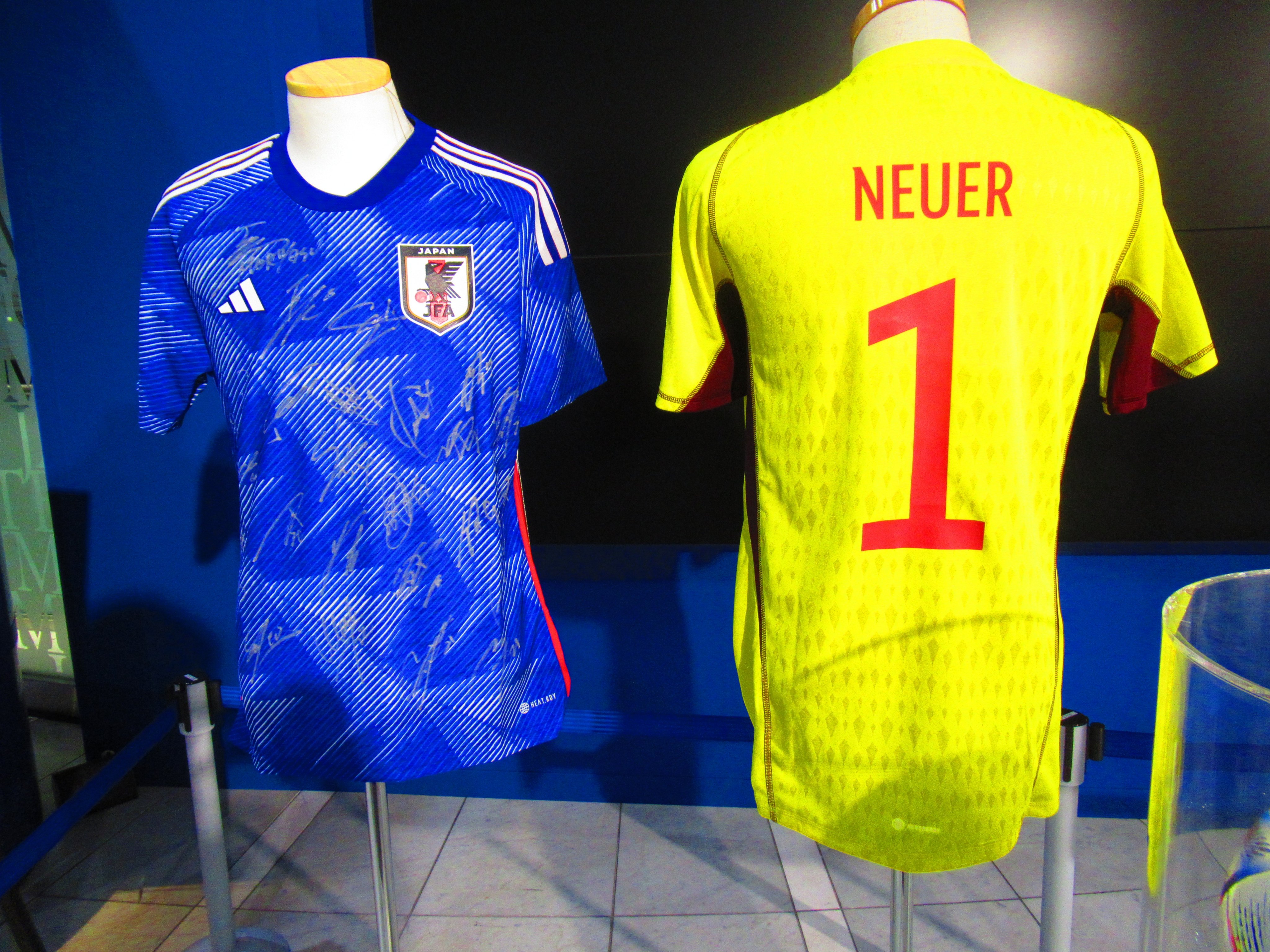 日本サッカーミュージアム On Twitter 日本サッカーミュージアム では、1階入口付近に Fifaワールドカップ 関連物品を9日