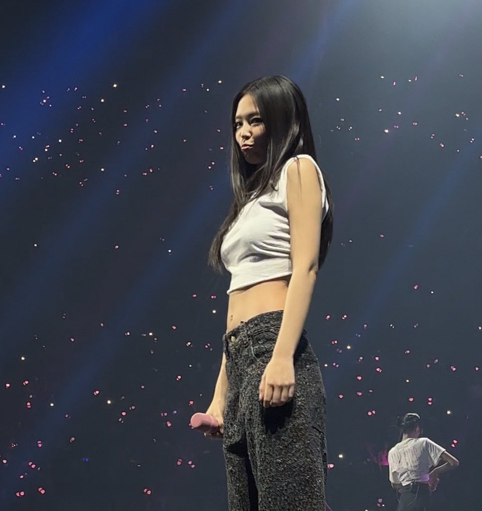 Celina Today On Twitter Jennie Wanted Jisoo To Slap Her Ass And Got