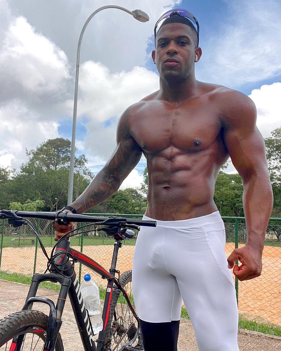 Hot Dudes Good Mood 🇺🇦 on Twitter: "RT @allmalepics: