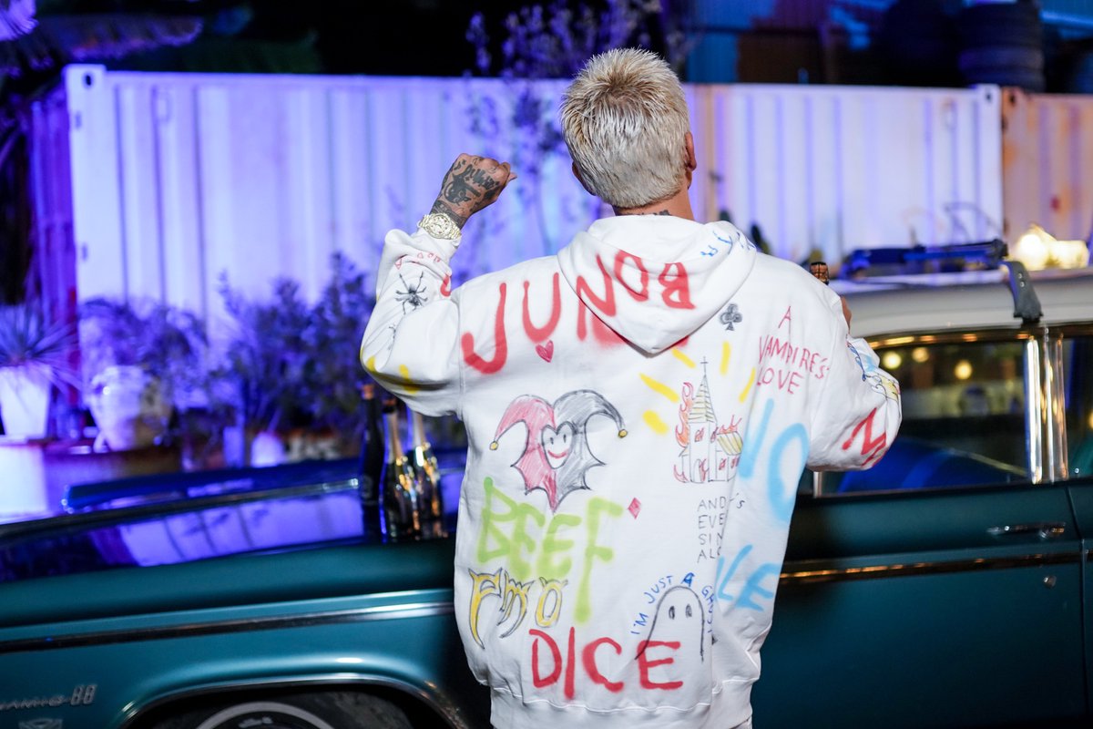 guernika on Twitter: "【t-Aceコラボ】発表🎉 Limited Collaboration collection "《TAKE IT EASY》" #エロ神クズお の ...