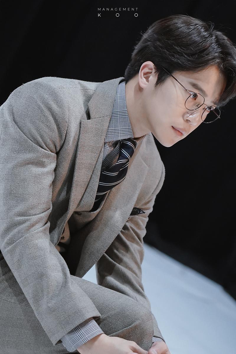 haseokjin holic on Twitter: "おはようございます Good morning🌄 やっと金曜日ですね🥺今週は何だか長かった気が… 皆さまよい週末を～ ️Have a ...