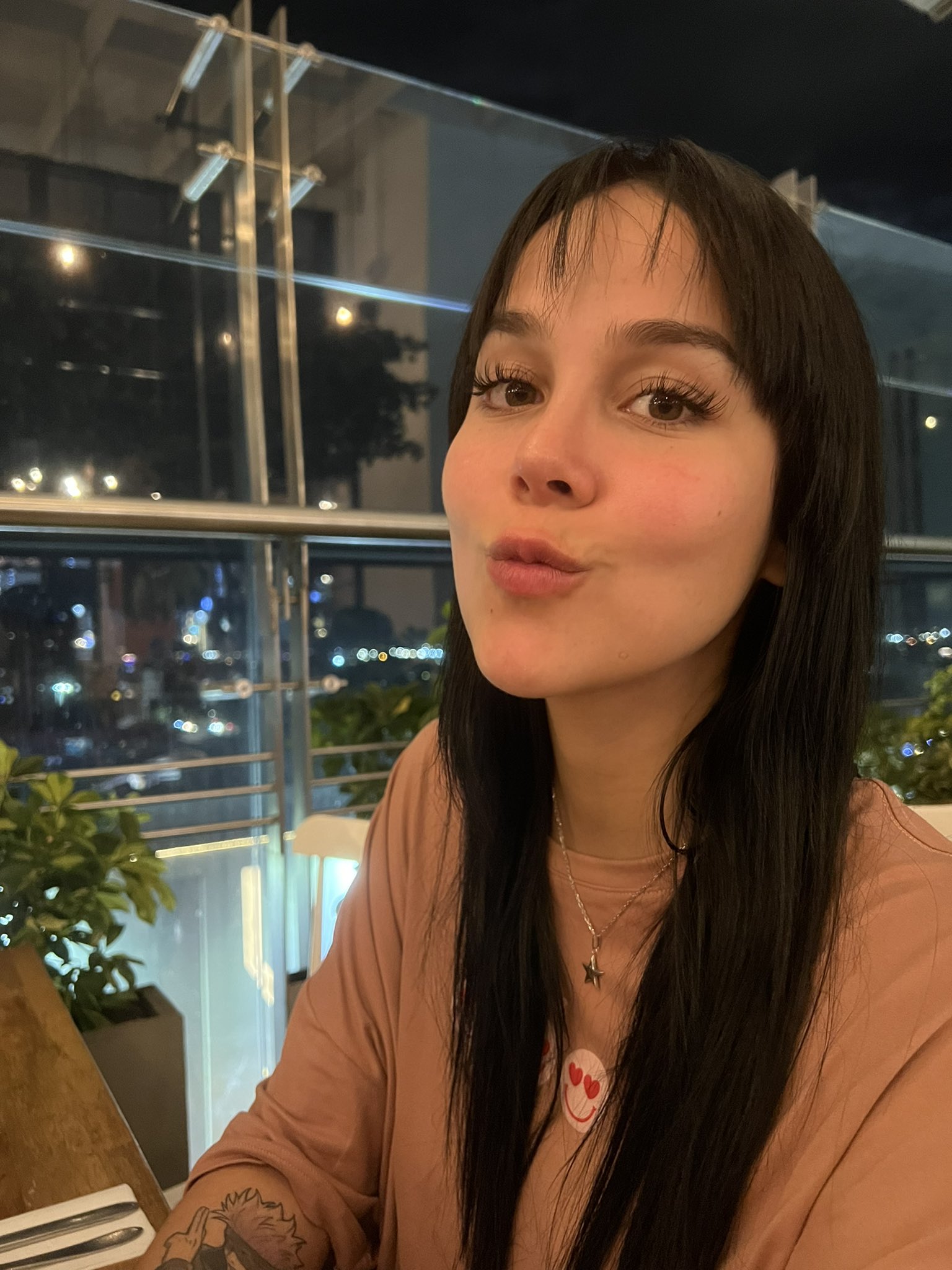 TW Pornstars - Vita Celestine. Twitter. Holis 😍. 1:43 AM - 9 Dec 2022