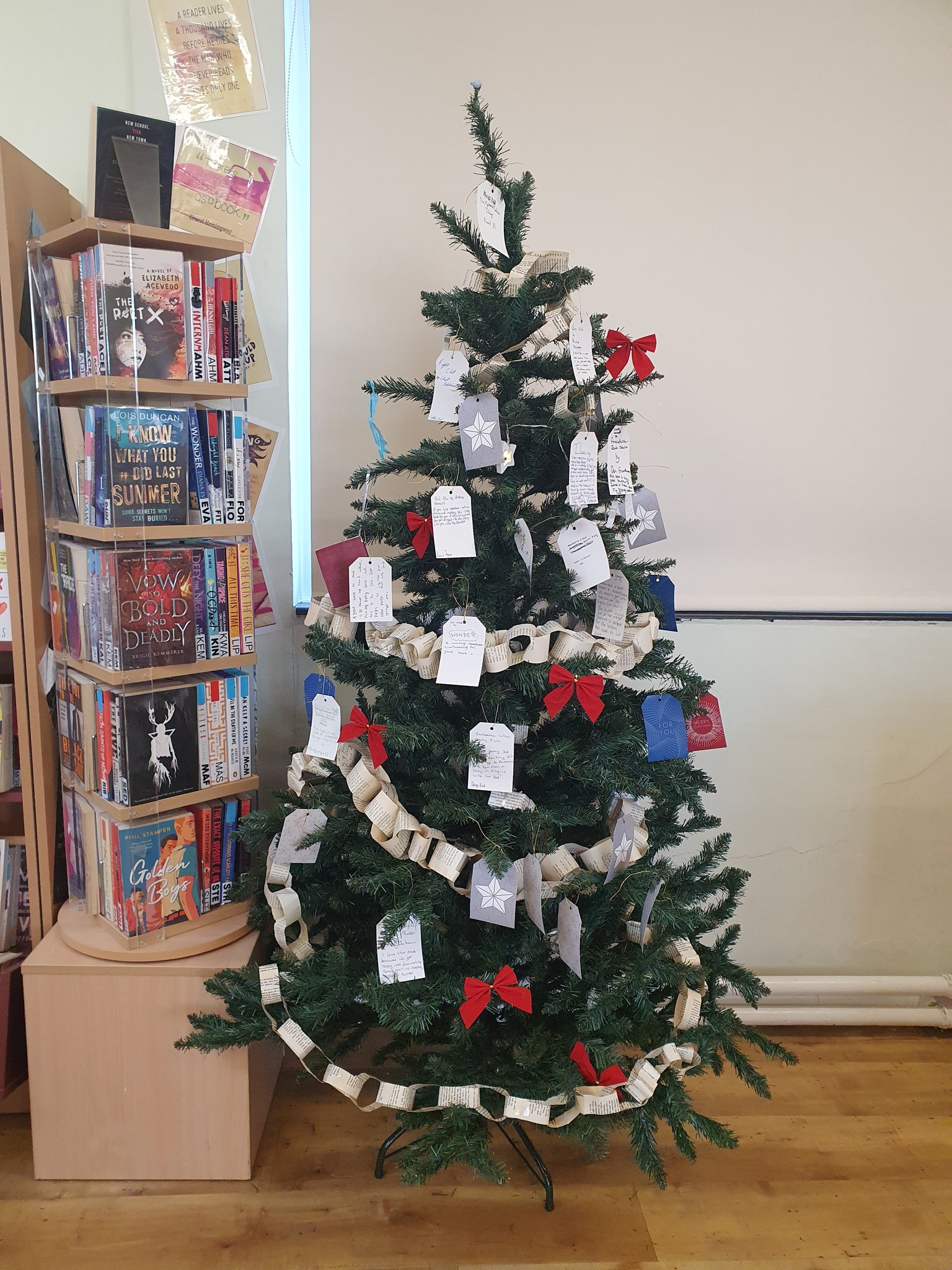 Arden Library🐧 on Twitter: "Our library Christmas tree complete with ...