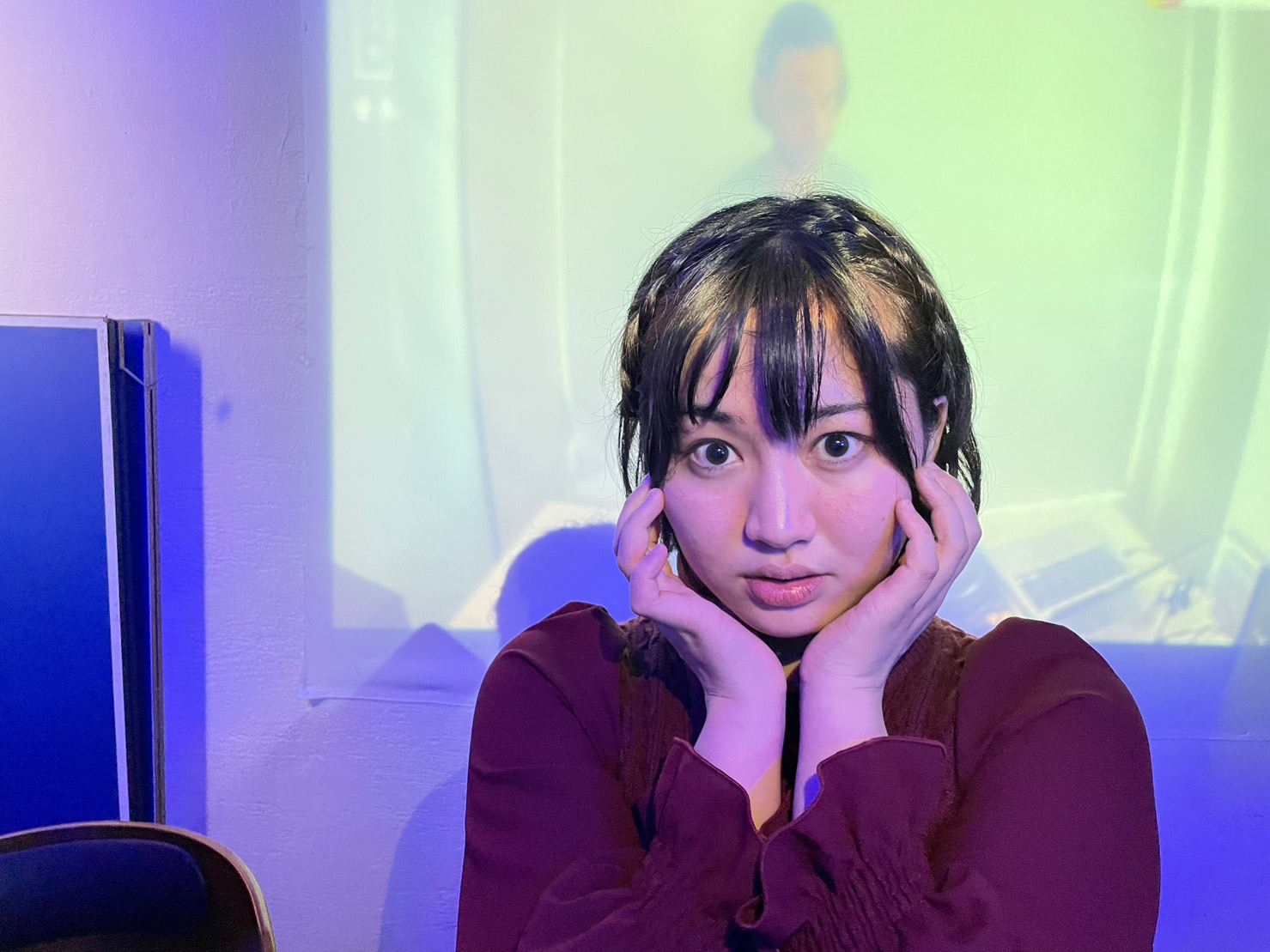 紫月ゆかり💜ゆかりーぬ on Twitter: "マネージャーさんから酔っ払ってる紫月が送られてきたのだけど 普段は三白眼なのよね 写真映るときに少し目を細めて 舌を上げるように意識してる ...