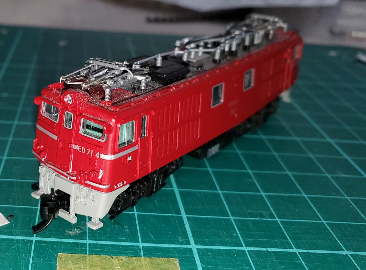 福実車輌製造 on Twitter: "運転会へ持参して驚いたのがマイクロのED71 4、17年前の製品ですが、ダイキャストがご懐妊して車体が変形、亀裂が入っていました。検索すると同症例はある ...