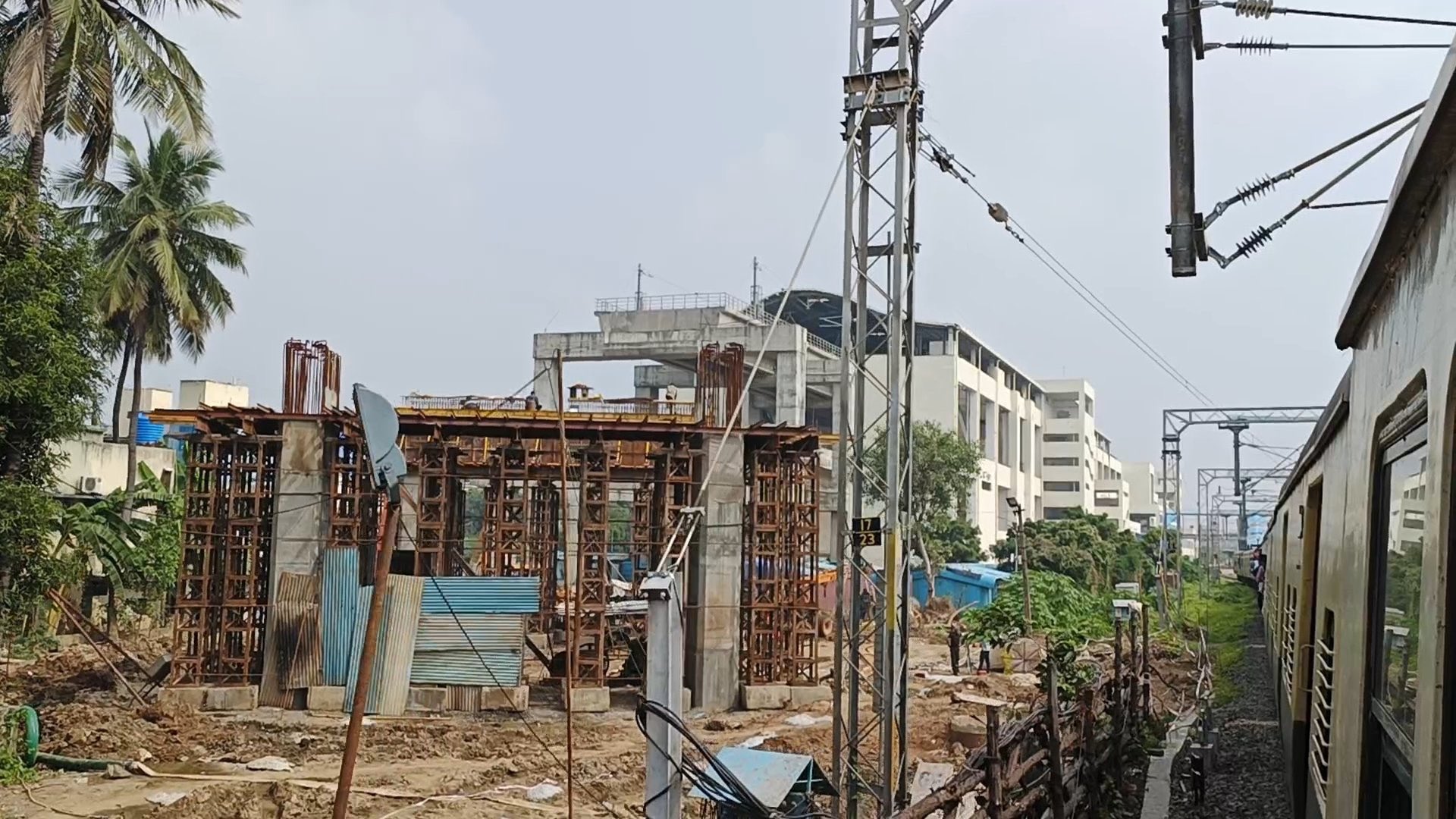 Tamil Nadu Infra on Twitter: "Chennai MRTS extension from Velachery to St. Thomas Mount - works ...