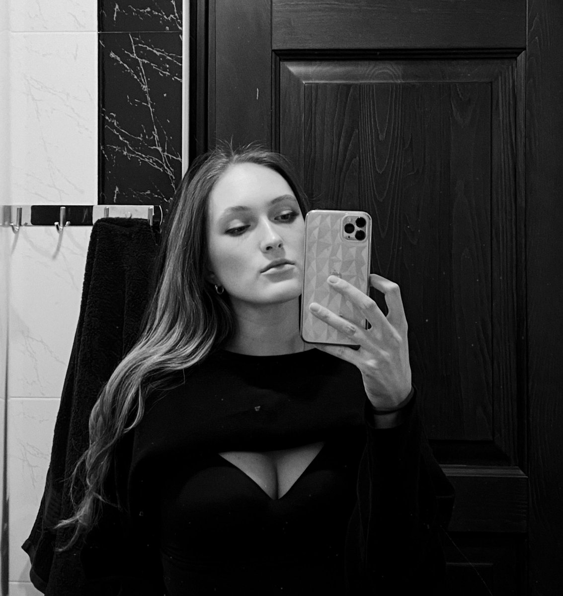 J On Twitter Привет у меня дома отключили отопление кажется я умру