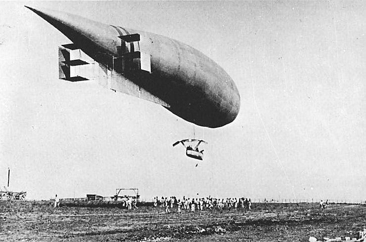 Powerful Italian dirigibles bomb Ottoman positions in Libya! The Italo ...