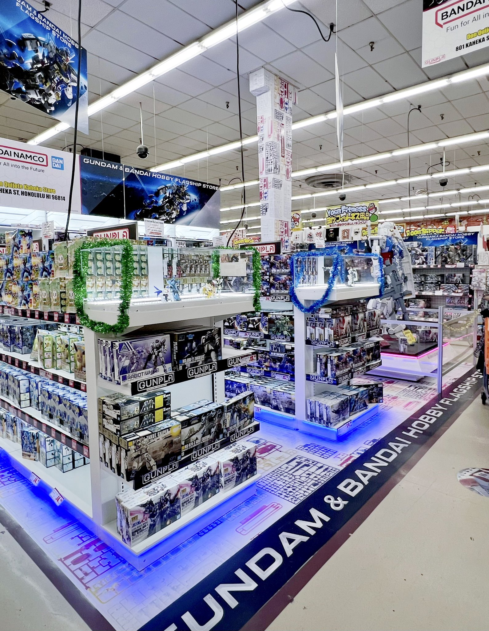 Tw Pornstars 1 Pic 東雲うみ🤖ヤングチャンピオン烈！表紙！ Twitter ハワイ、ガンプラの品揃えヤバいんだけど 永住？ 251 Am 11 Dec 2022 