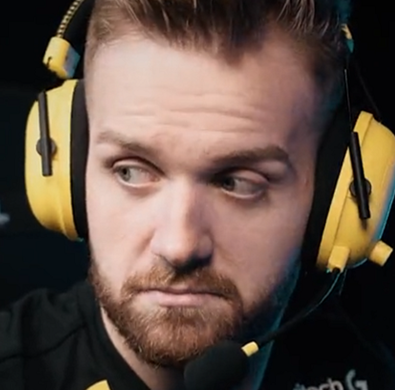 G2 Esports on Twitter: "@BLASTPremier @Twistzz @G2NiKo @oSeecs @csmoneytrade ofc he went for awp ...