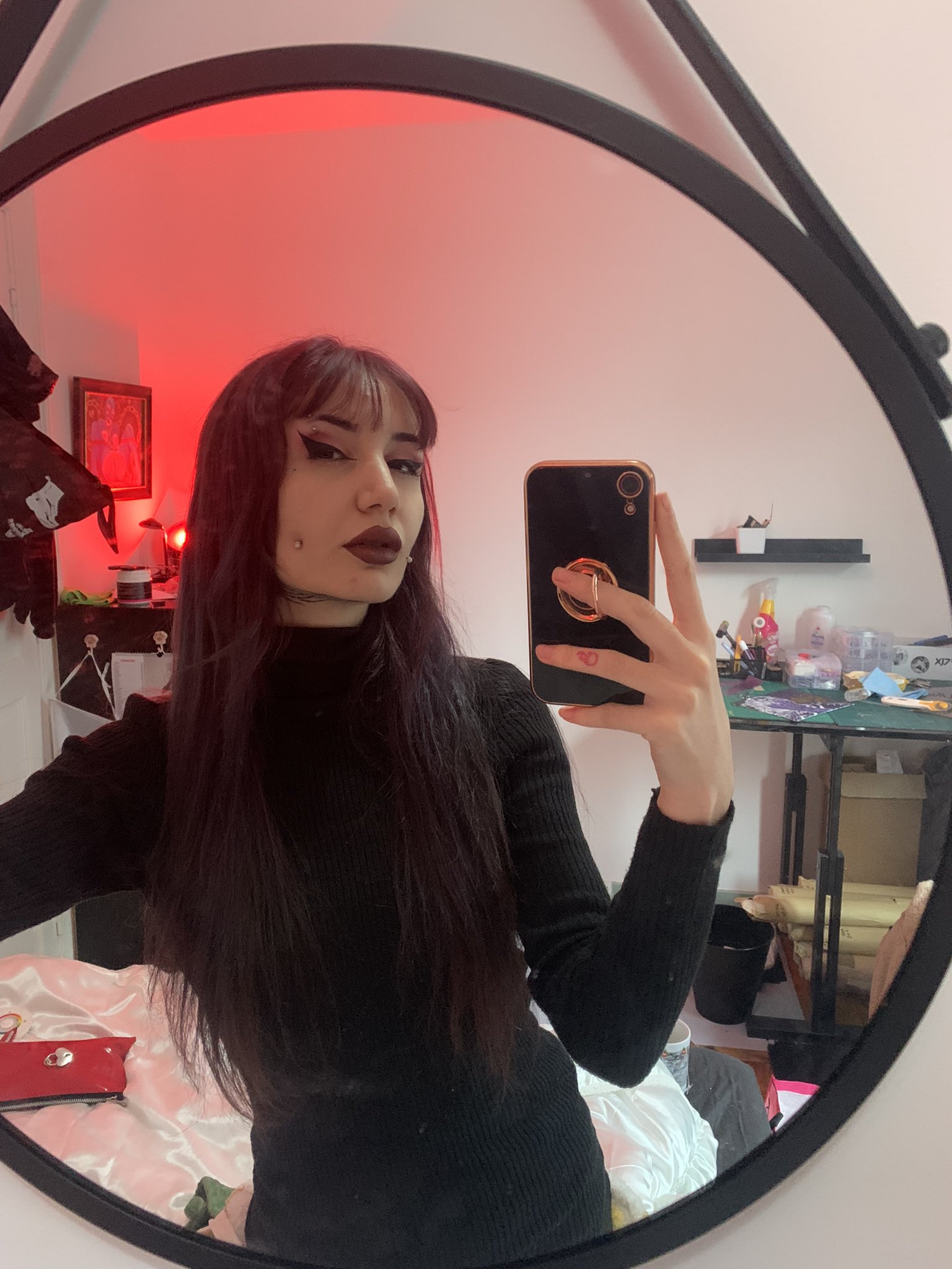 TW Pornstars - Miss Vera Violette - $5 OF. Twitter. Doing something ...