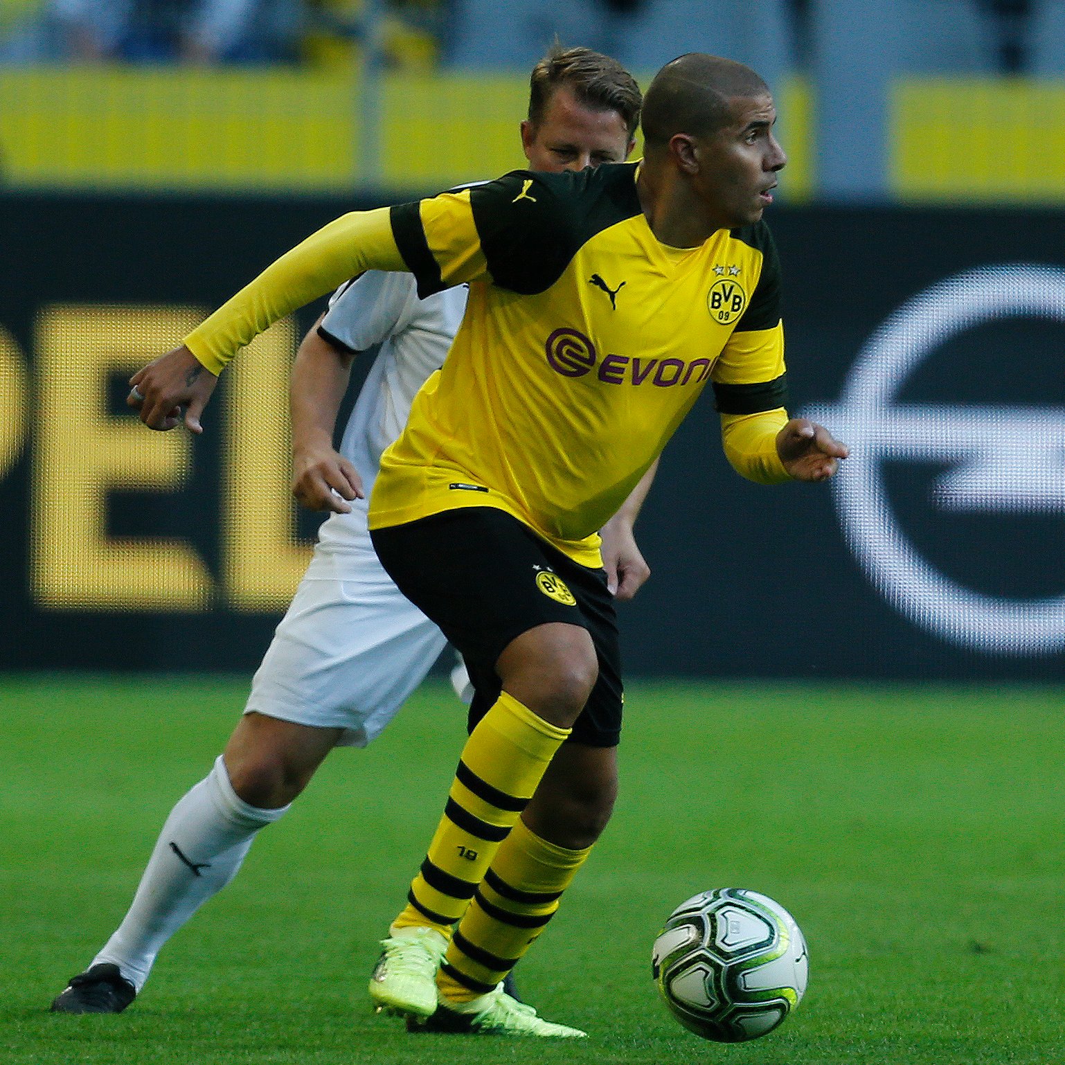 Borussia Dortmund on Twitter: "🎉 Happy Birthday, Mohamed Zidan! 🎁 https://t.co/FXbMheqDLM" / Twitter