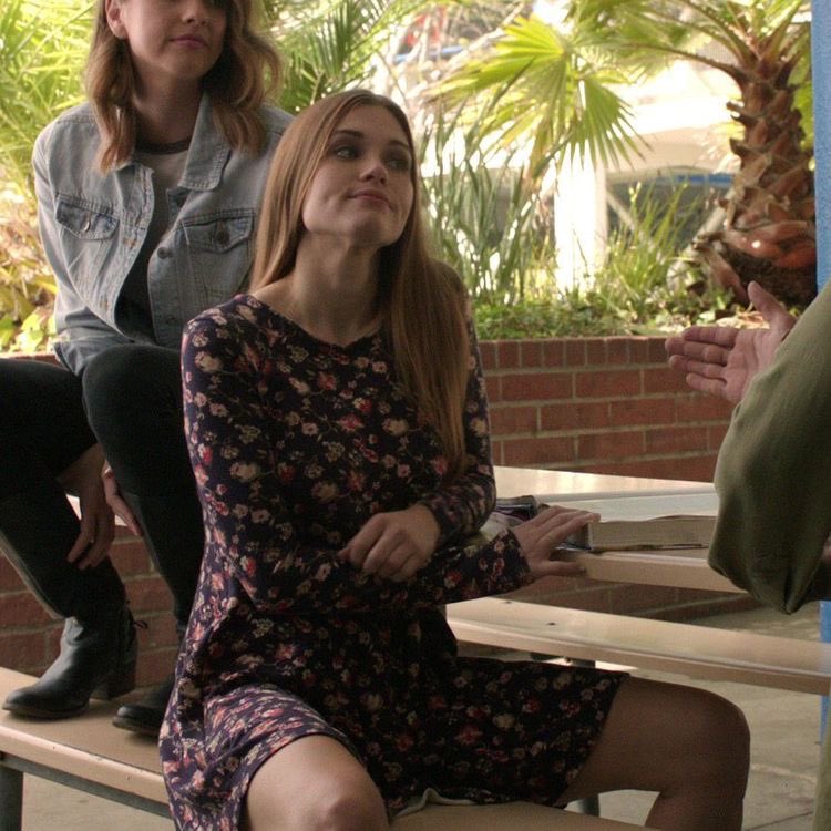 eric forman but with boobs on Twitter: "@keyon no literally because who told this woman she ...