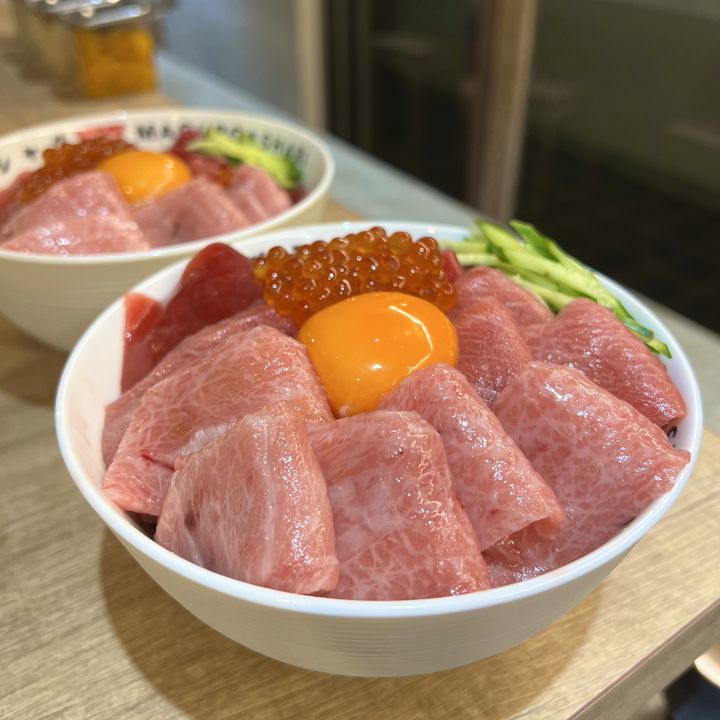 温泉ネコ on Twitter: "retrip_news: 頬張る姿も素敵です。東京都内の“食欲旺盛彼女”も大満足する絶品丼ぶり10選 ️ https://rtrp.jp/articles ...