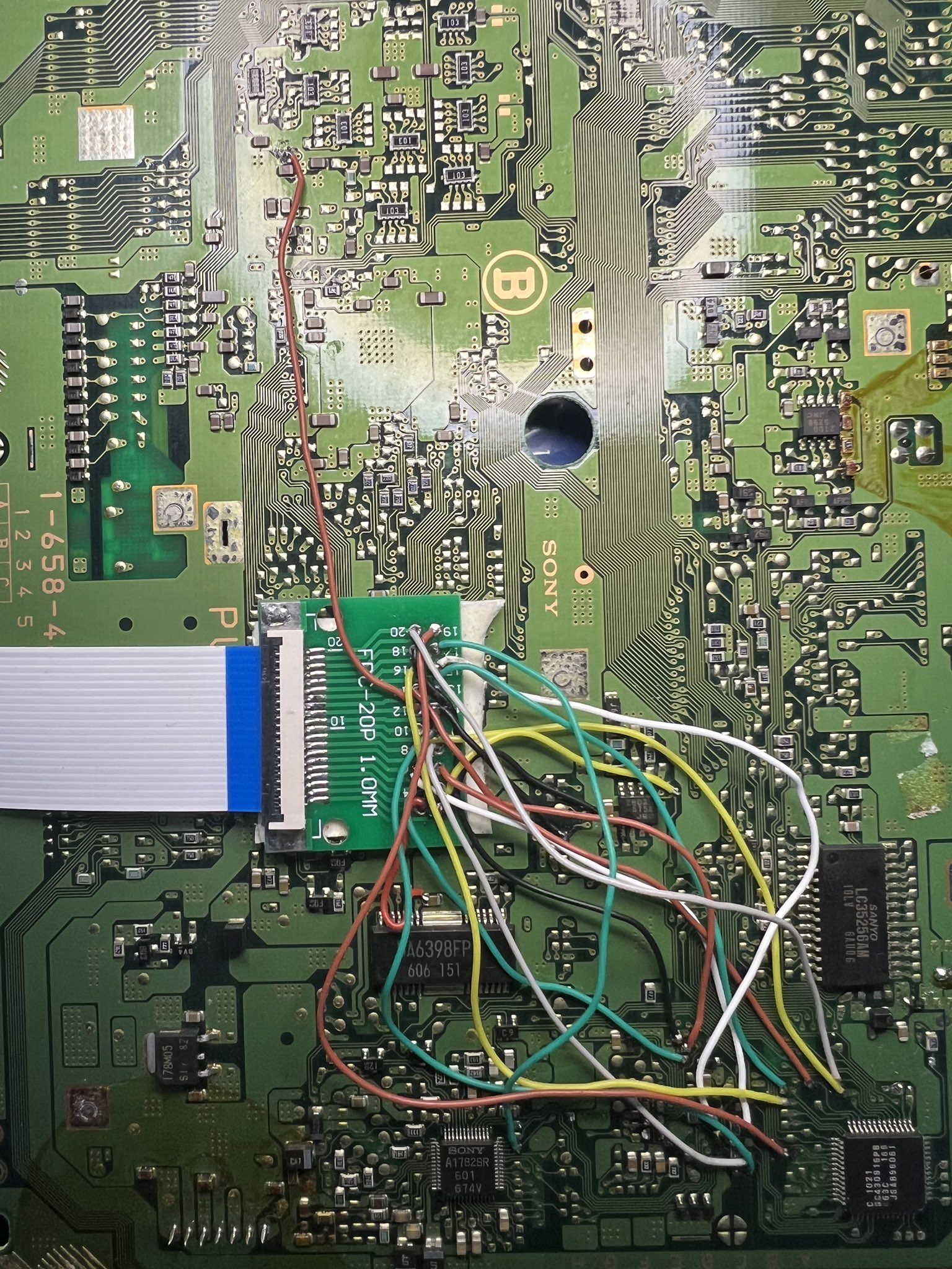 paulo7x8 on Twitter: "Picostation - a PSX ODE using a Raspberry Pi Pico. Bonus: it will be open ...