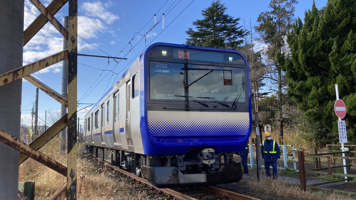 グリッピー on Twitter: "E235系F22編成 J-TREC新津出場"