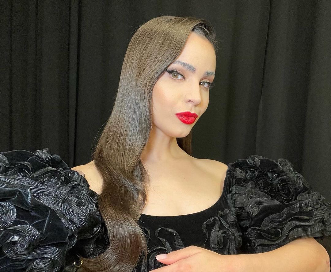 Sofia Carson Info | Fan Account on Twitter: "📸 DEUSA! Sofia Carson via Instagram Stories."