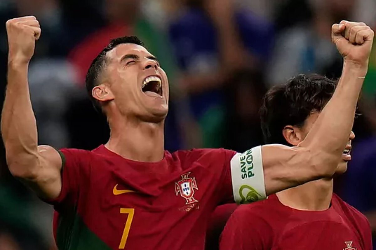 Ave Neohistorian! Cristiano Ronaldo lahir di Funchal pada 5 Februari ...