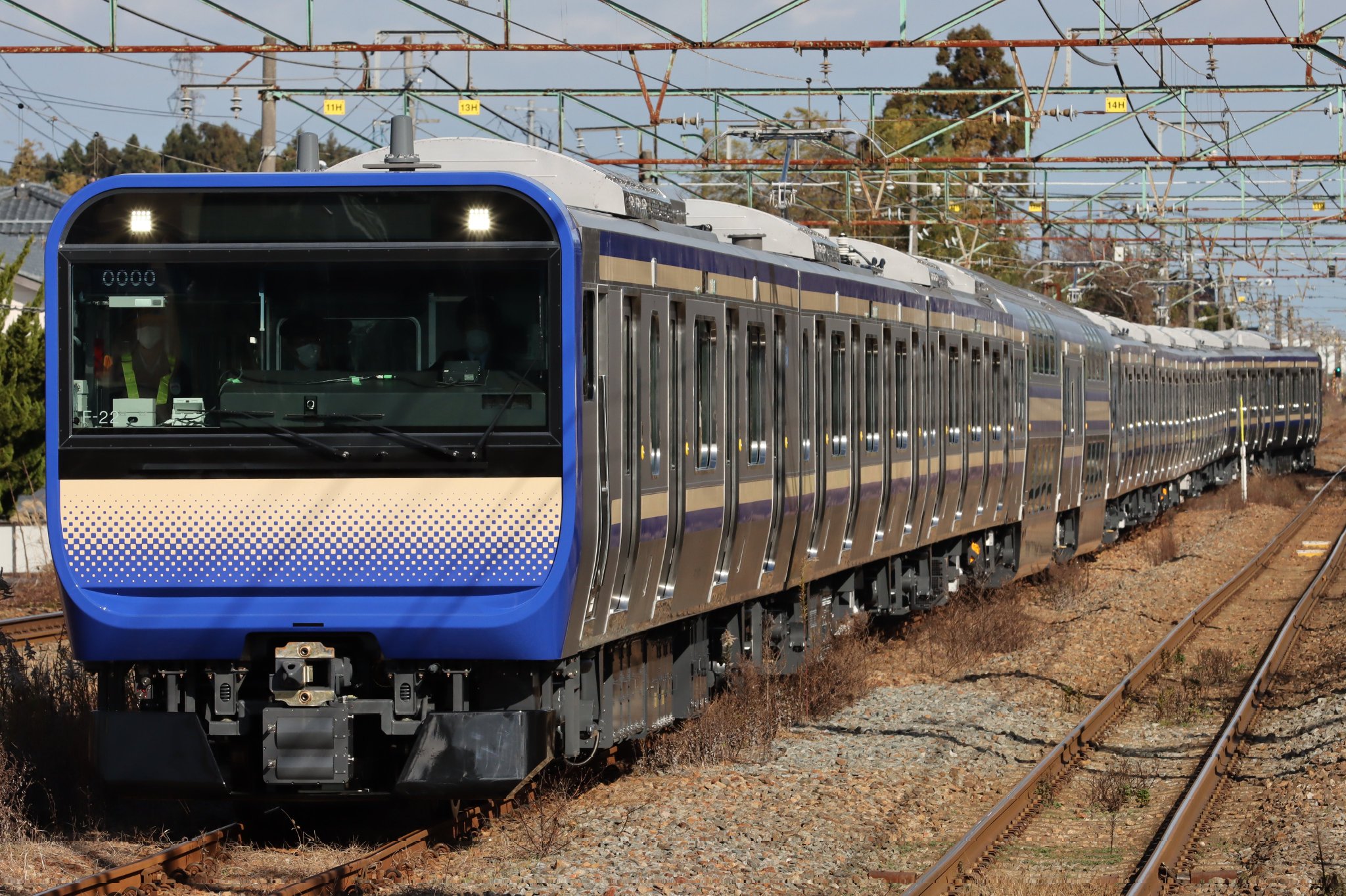 新茶 on Twitter: "12/12(月) 試6422M～試6426M 総武快速線・横須賀線E235系1000番台 F-22編成 J-TREC新津出場公式試運転 8号車 サハE235 ...