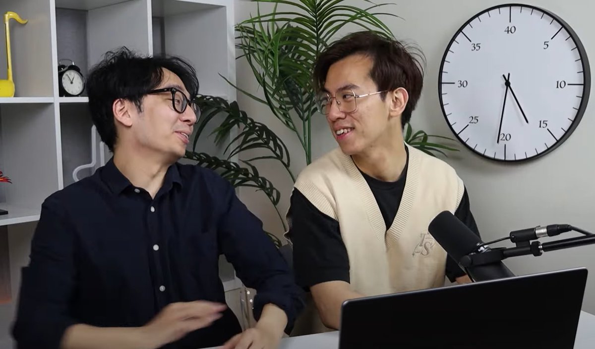 Libby 🍰🍵 on Twitter: "please they're both so gorgeous in this video😭 and they're thirdwheeling ...