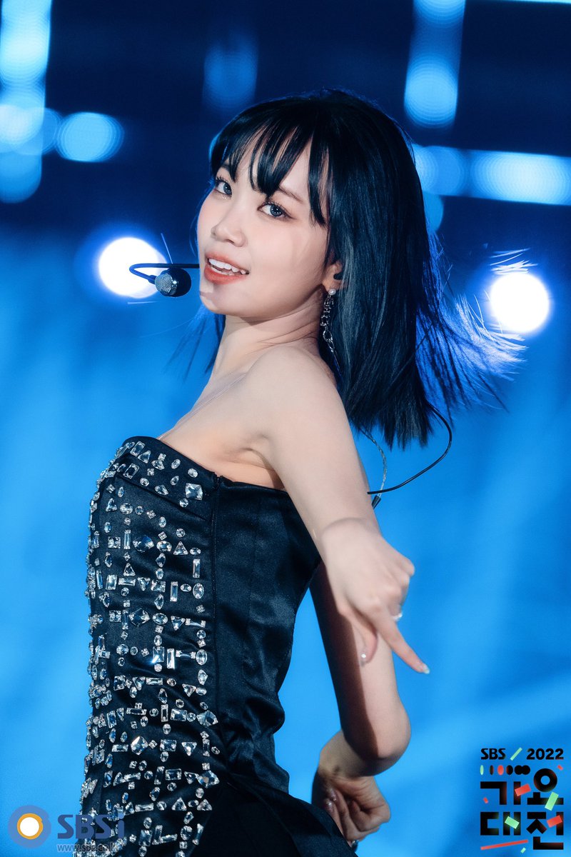 CHAEWON CENTRAL on Twitter: "📸 [PHOTO] 221225 2022 SBS PD NOTE LE SSERAFIM BEHIND PHOTO (1/2 ...