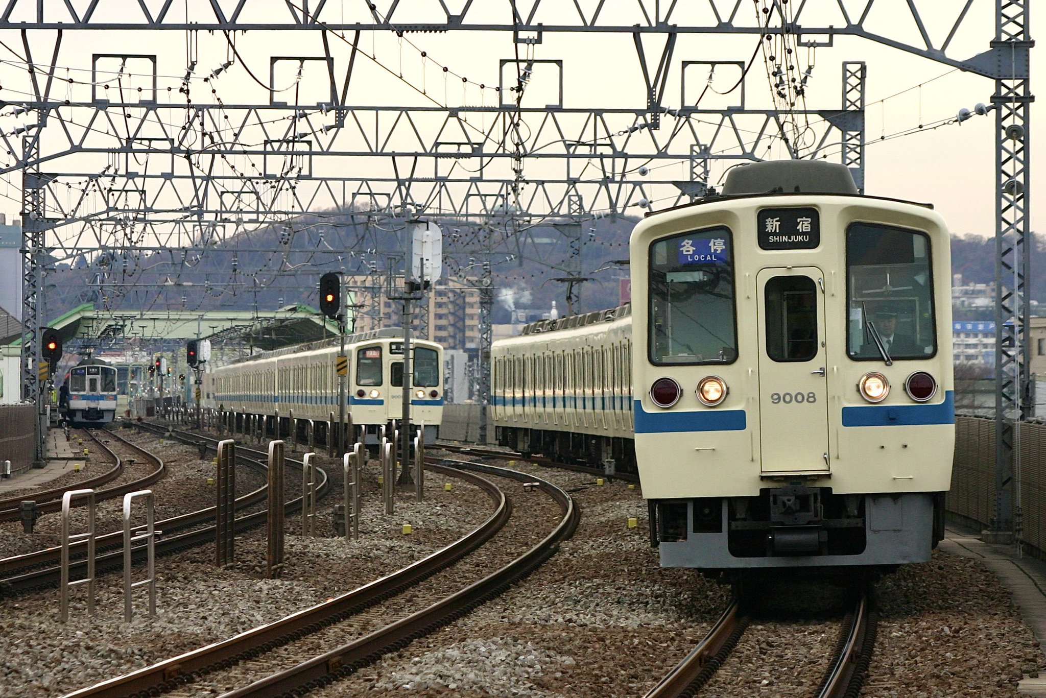 ワタシダ【Odapediaの中の人】 on Twitter: "2004年のイブの日は鉄をしていたみたいです。 もうちょっと急行線が早く来てくれたらという1枚。 https://t.co ...