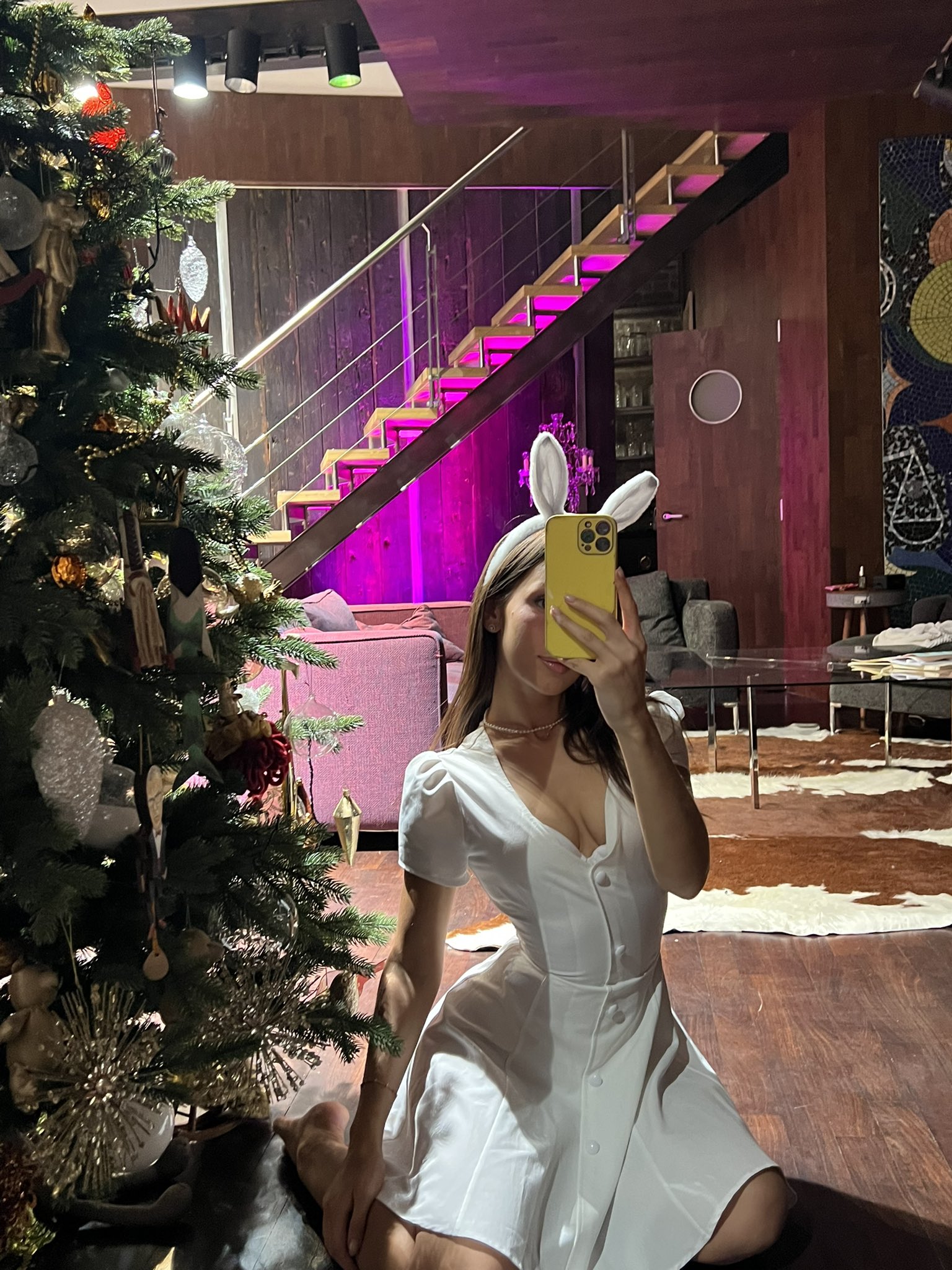 TW Pornstars - 2 pic. Ellie. Twitter. Merry Xmas, guys!💖🤗 I hope the magic of Christmas fills. 3 ...