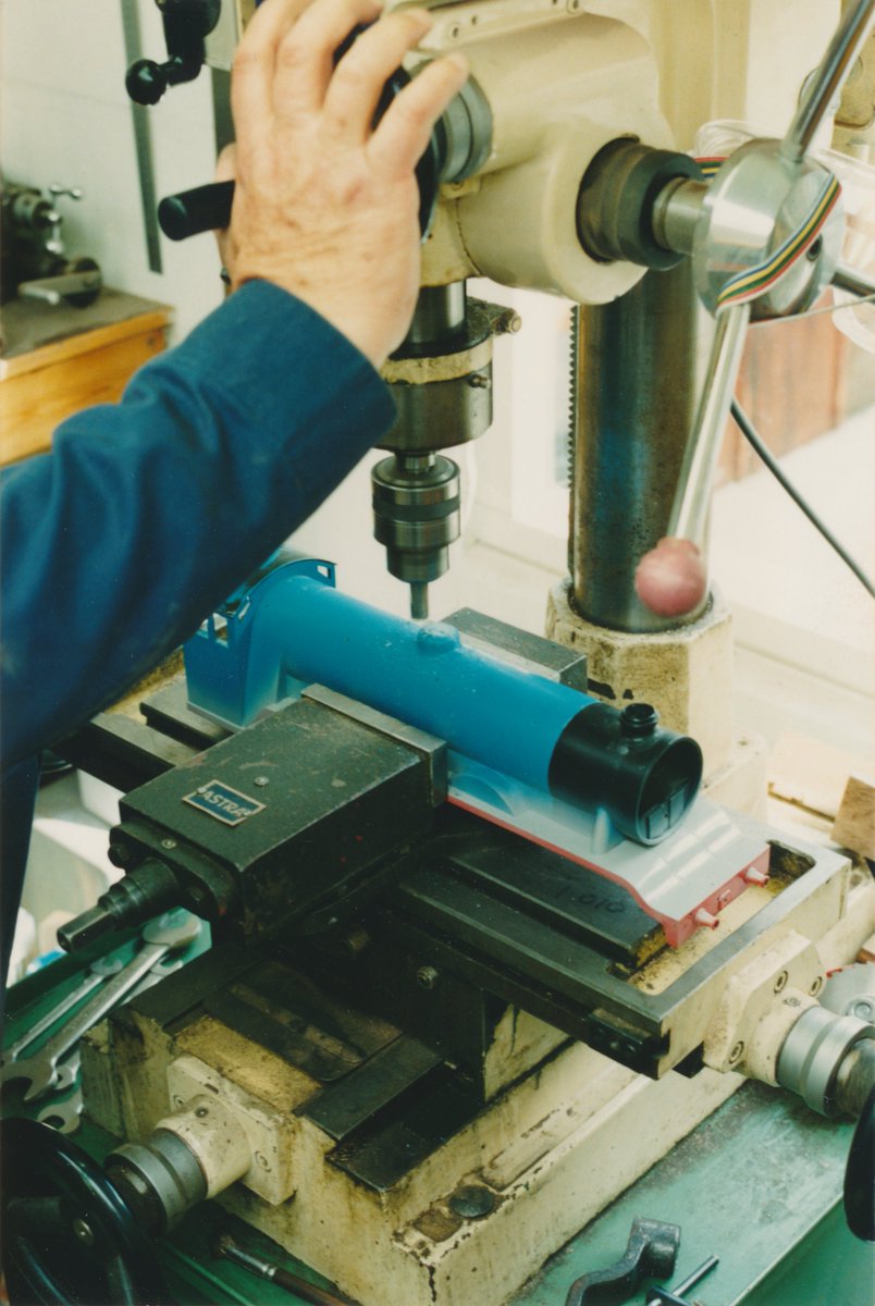 ED on Twitter: "RT @2fan_thomas: Refurb Photos (2/2) Gordon being modified for the scene in ...