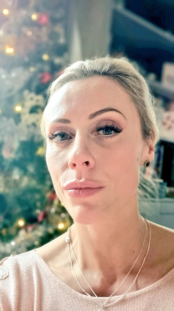 Tw Pornstars 1 Pic Brittany Bardot1 Twitter Merry Christmas ๐
๐ ๏ธ