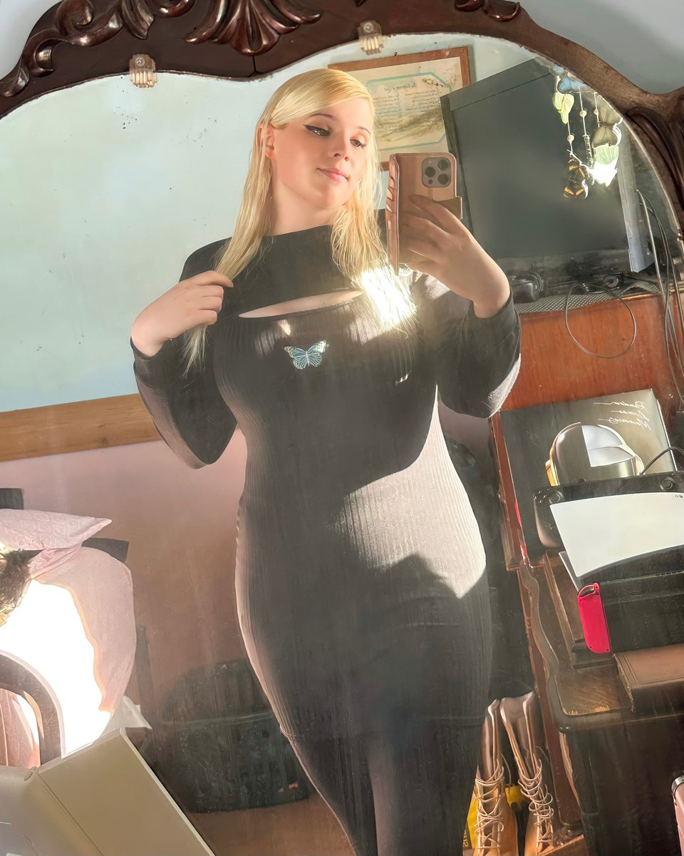 This trans girl is off to celebrate Yule with her family 🥹🎄 🏳️‍⚧️ ...