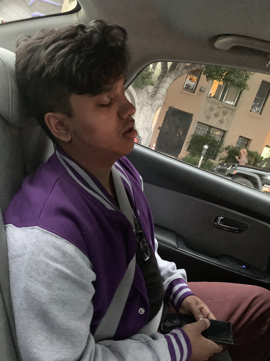 Kyo! on Twitter: "SHAK SLEEPY ZZZZZZZZ mimimimimi HONK SHOOO"