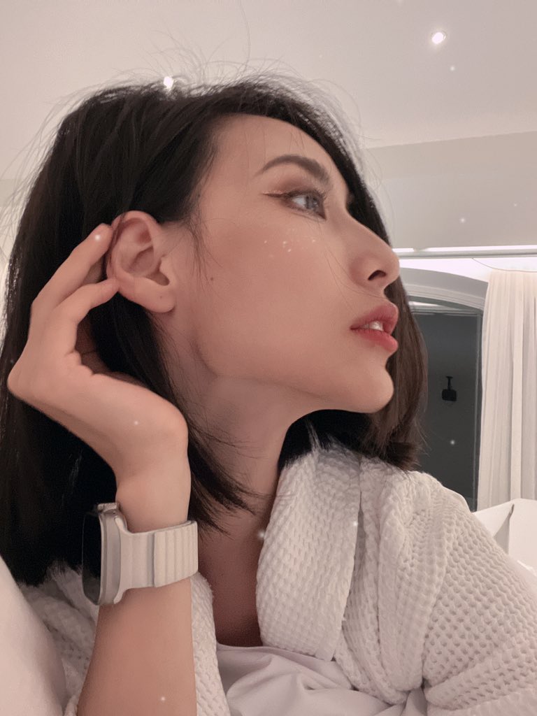 lingyu on Twitter: "极致的爱意能融化暴戾和不安"