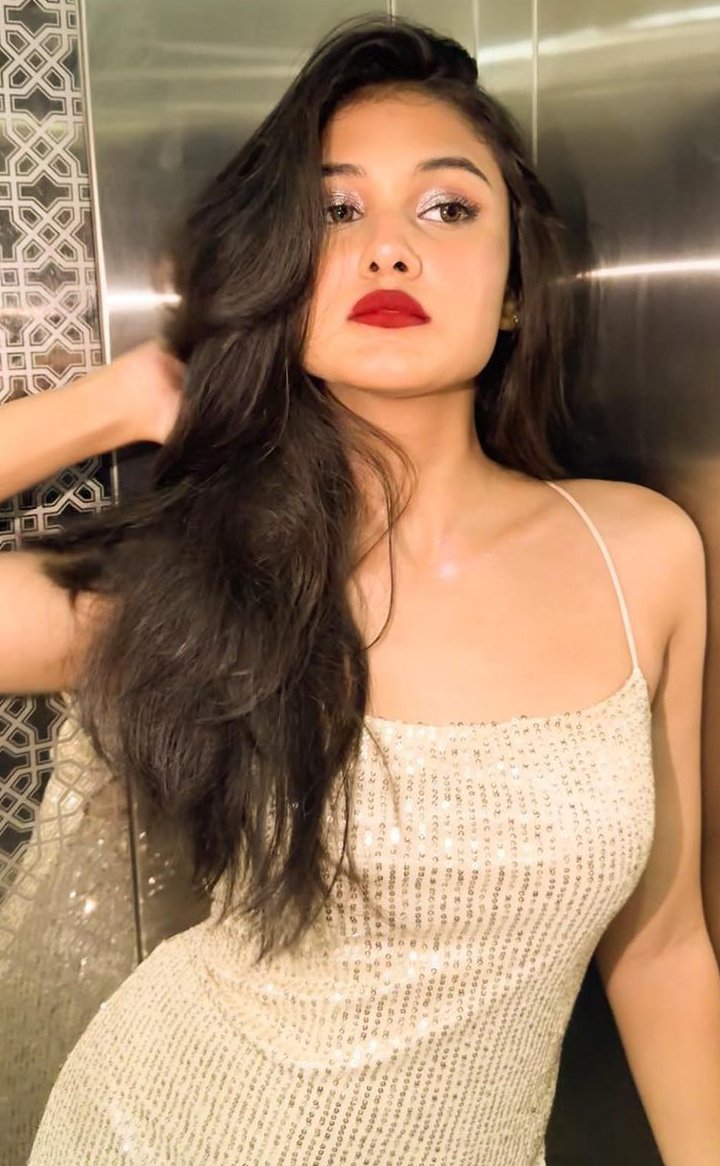 Aayushi Jaiswal Ullu Actress Hot Photos Gallery My Xxx Hot Girl