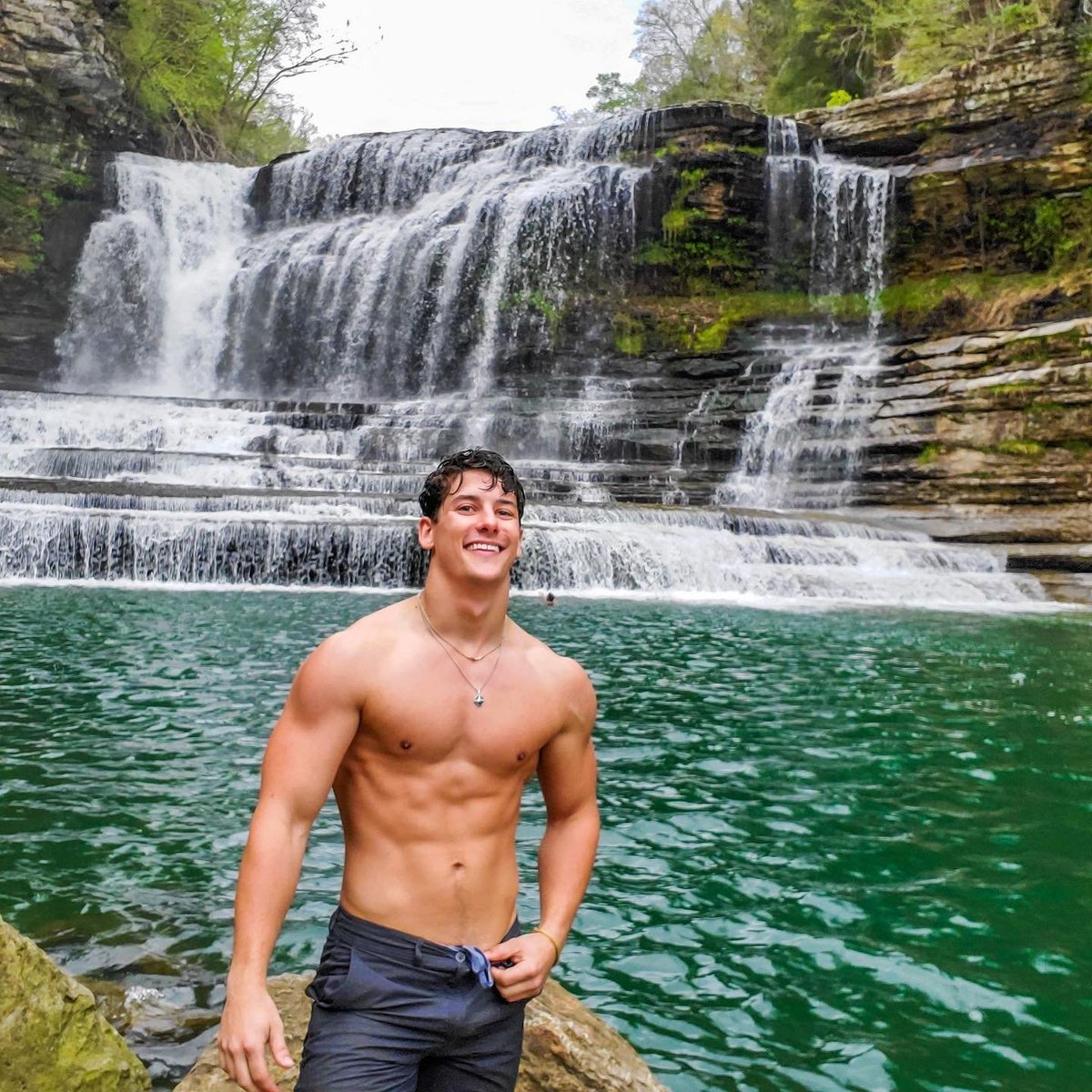 Hot Dudes Good Mood 🇺🇦 on Twitter: "RT @johnwalterseip: Dylan Davis"