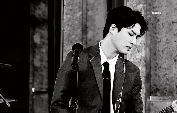 인스티즈(instiz) on Twitter: "도입부 가사가 미친듯이 좋은 아이돌 https://instiz.net/pt/7293947"