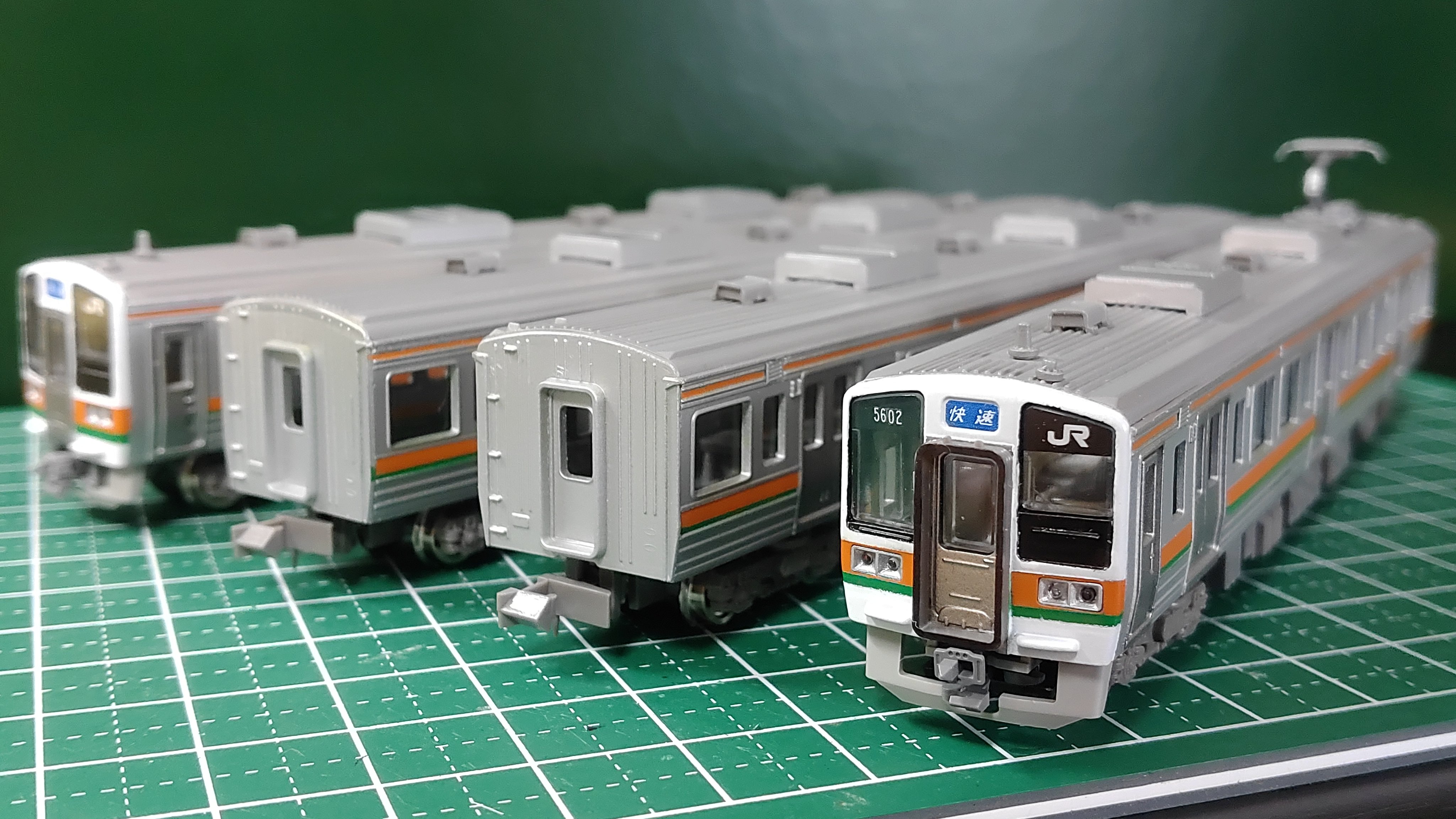 ニムコニ on Twitter: "#今年作った模型晒そうぜ ・GMエコノミーキット211系0番台と211系5000番台 ・GMストラクチャーキット 着色済み集合住宅 https://t.co ...