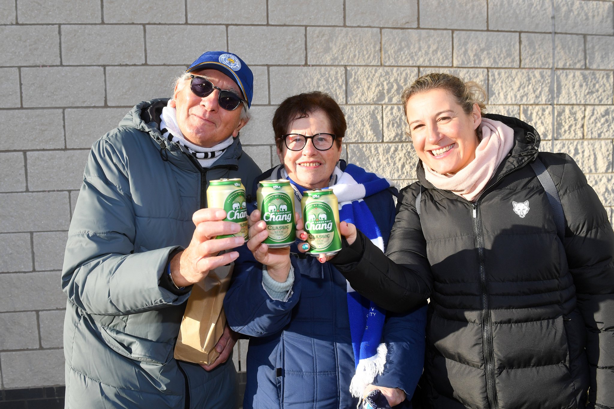 Leicester City on Twitter: "Free beer and treats to spread the festive cheer on Filbert Way! 🎅 # ...