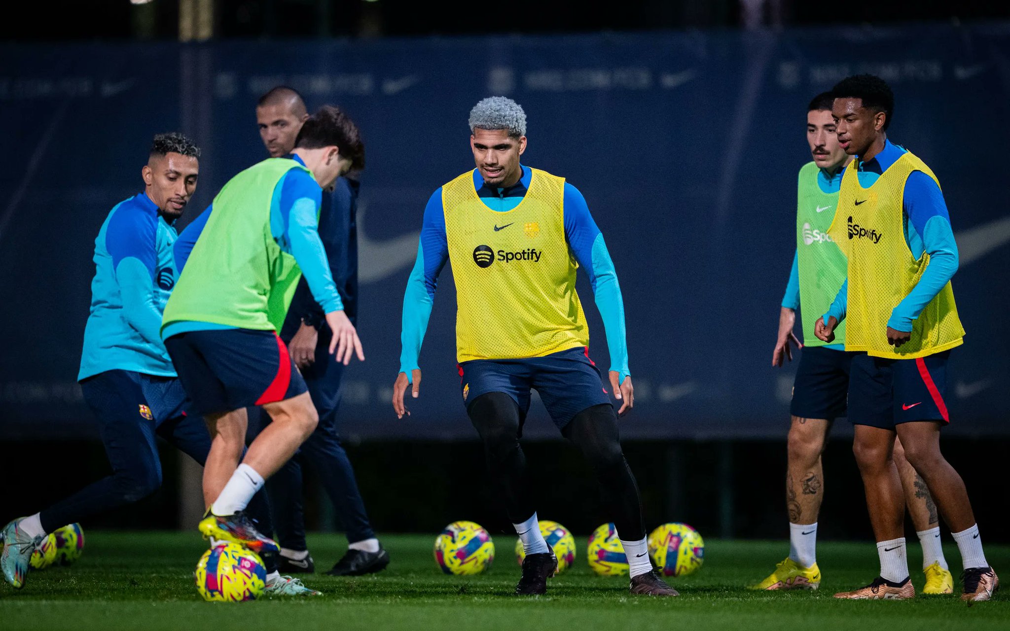 FCB World on Twitter: "ارواخو يتدرب مع الفريق https://t.co/plQWa2jhrt" / Twitter