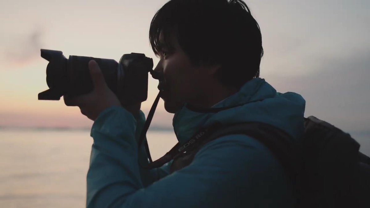 動画NOW on Twitter: "キヤノン のCM your EOS.「あなたと、ともに」篇「撮り手を支えるキヤノン」篇 https://douganow.jp/archives ...